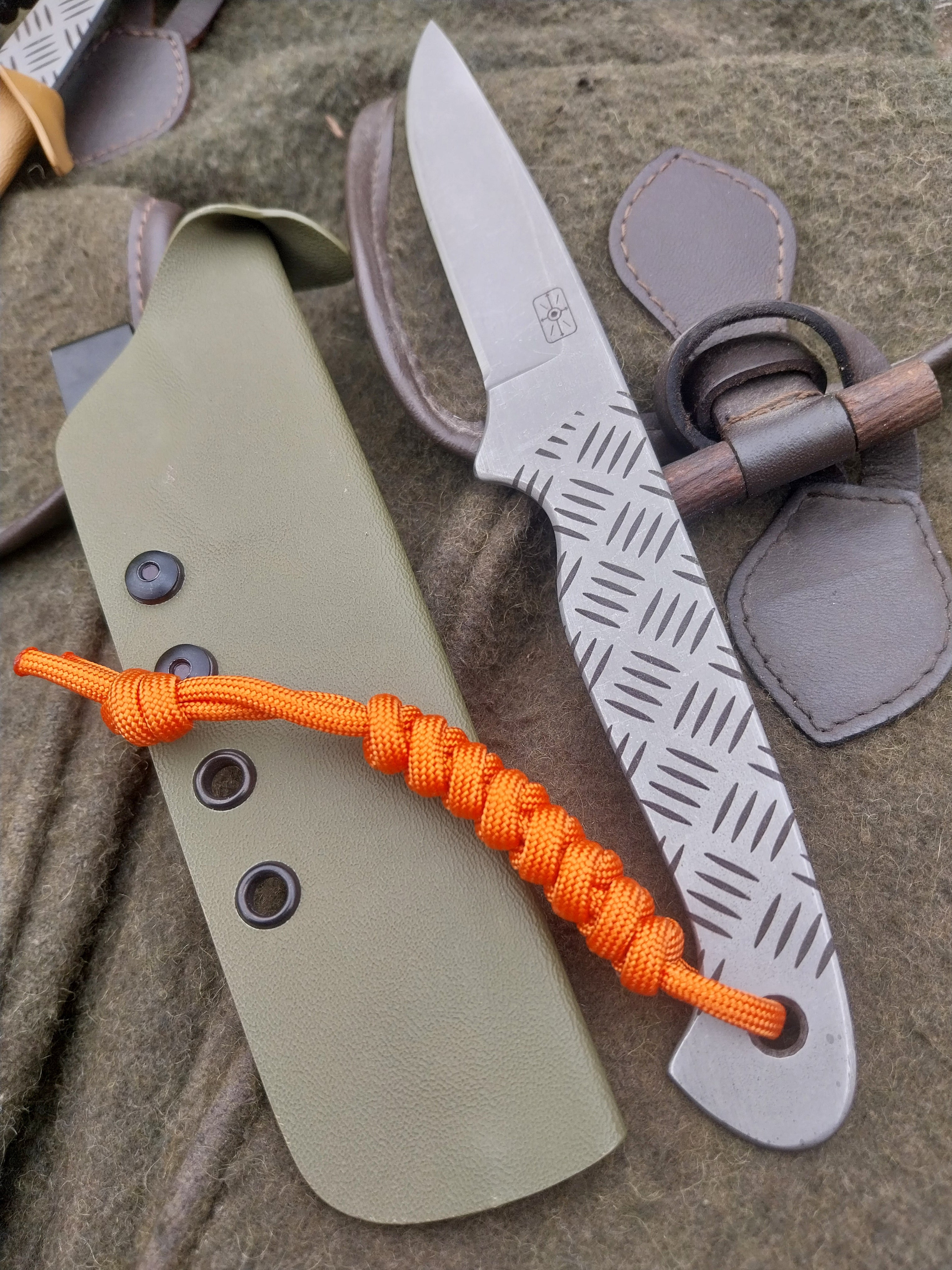 Knives – Danum Blades
